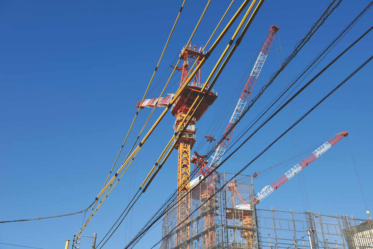 Safely Operating Cranes Around Powerlines Remains Important Lesson